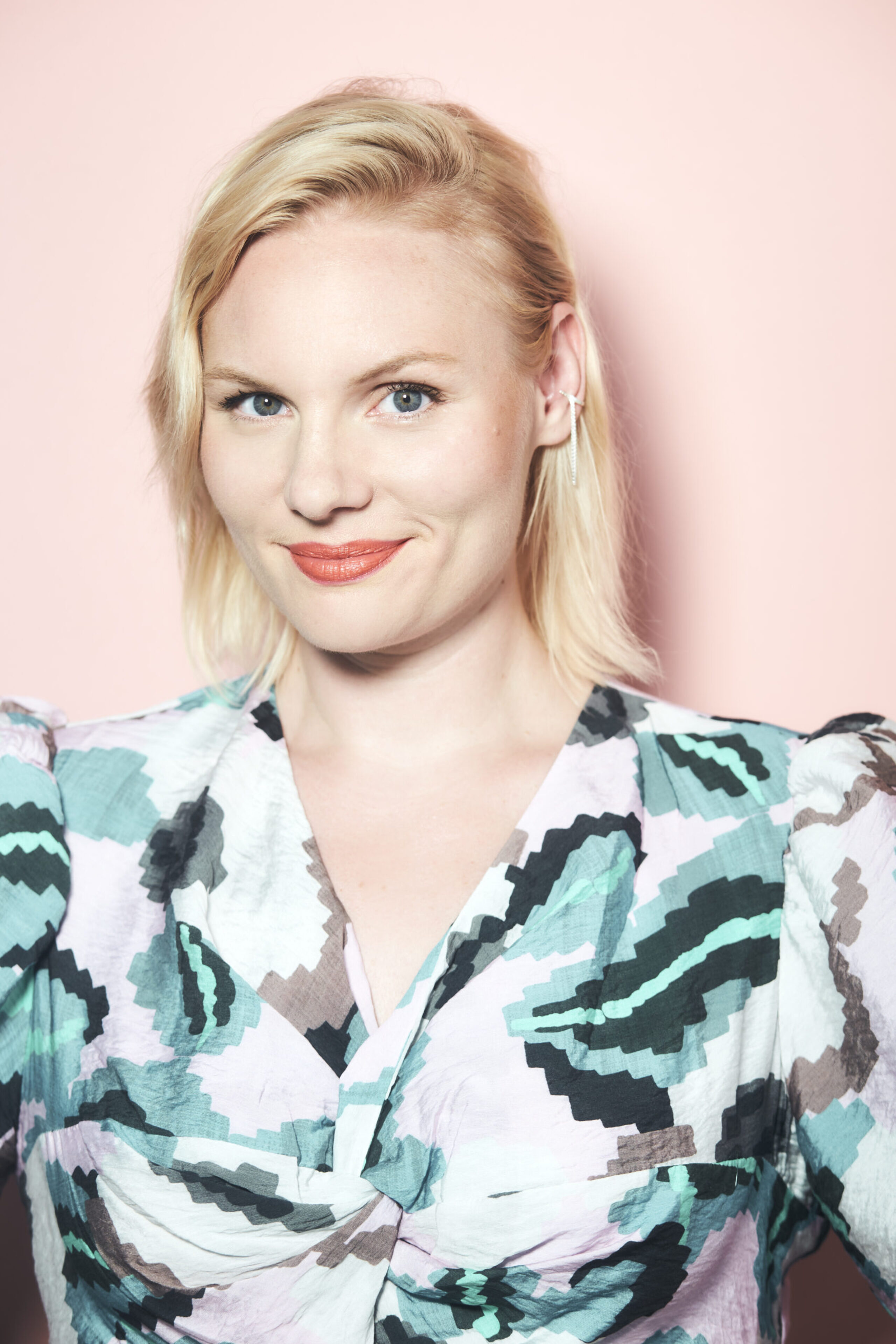 Rosalie Thomass - Actress - Agentur Players Berlin